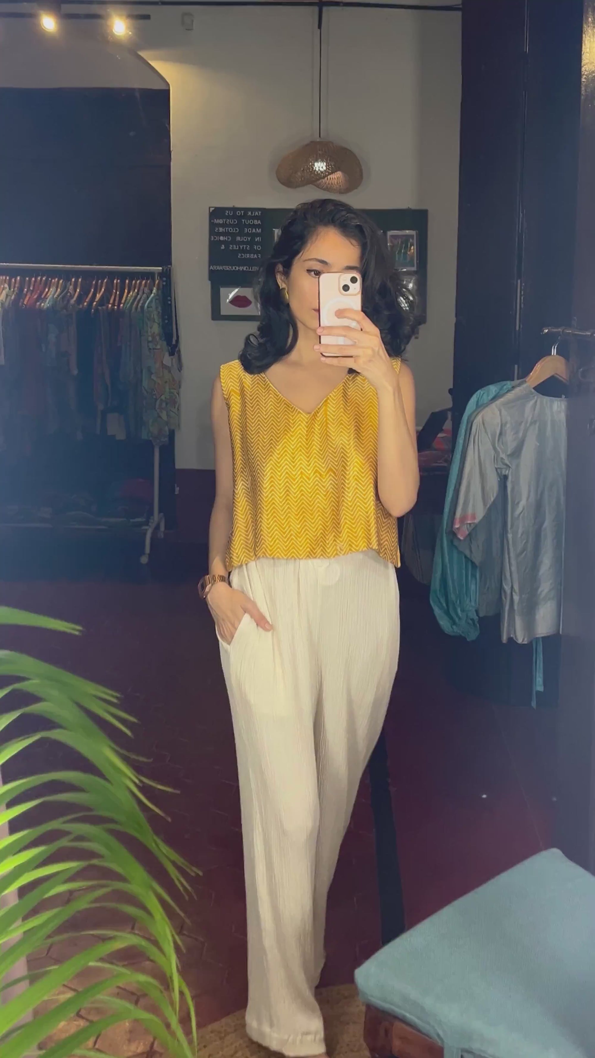 Yellow House Parra - Goa